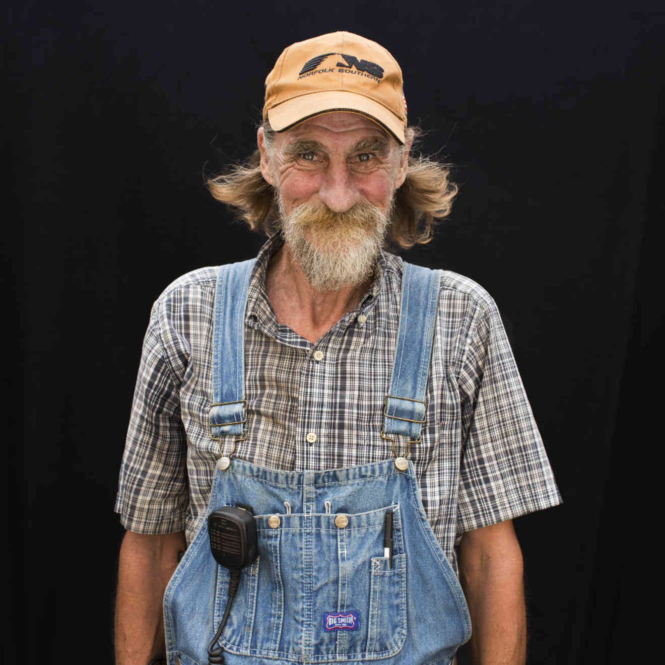 Portrait Commissions - Stephanie Sinclair Studio