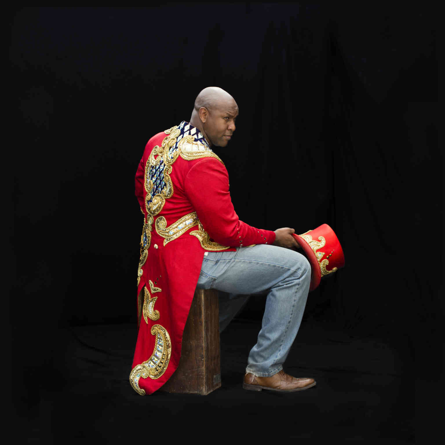 Portrait Commissions - Stephanie Sinclair Studio